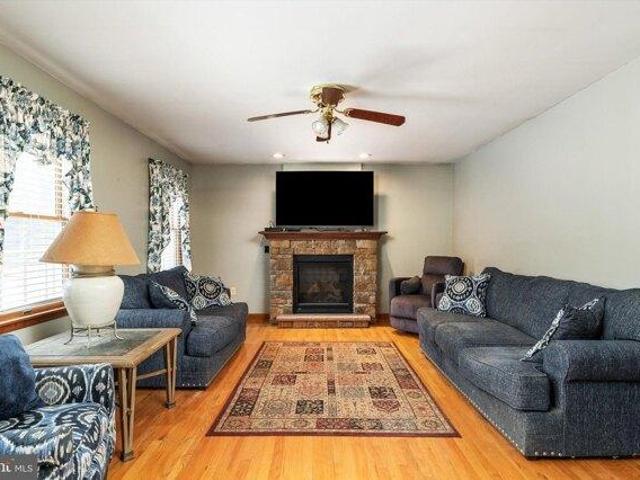 house with 4 bedroom, New Egypt NJ ES103666217