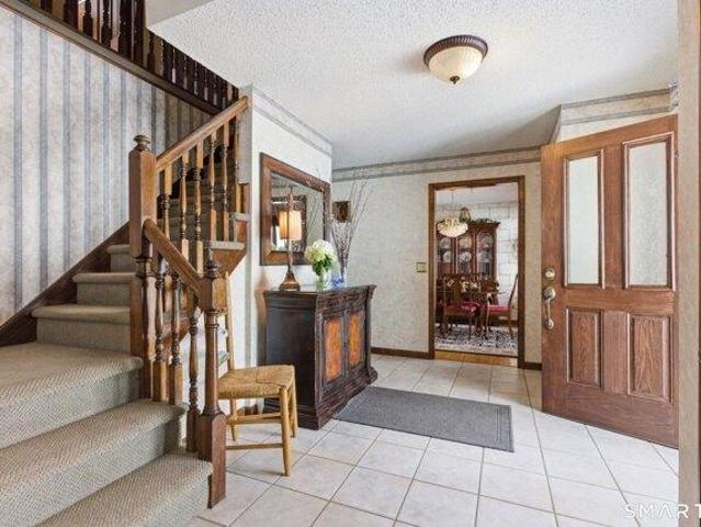 house with 4 bedroom, New Fairfield CT DLS101783149