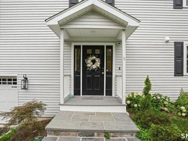 house with 4 bedroom, New Fairfield CT DLS102531031