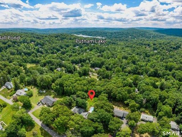 house with 4 bedroom, New Fairfield CT DS104237657