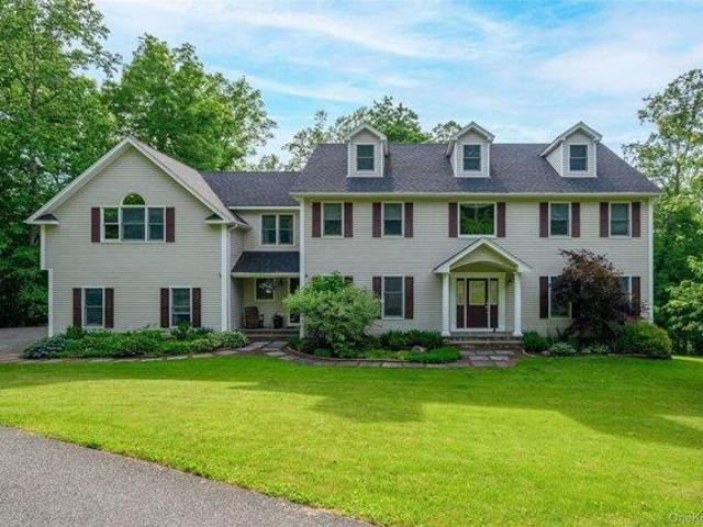 house with 4 bedroom, New Fairfield CT DS103100992