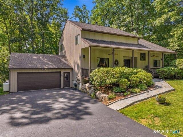house with 4 bedroom, New Fairfield CT ES104605611