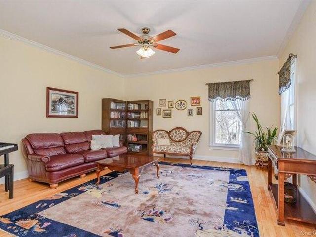 house with 4 bedroom, New Fairfield CT ES105156607