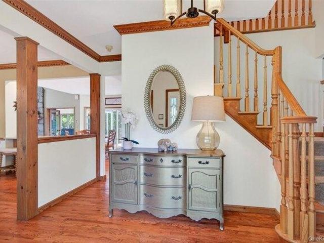 house with 4 bedroom, New Fairfield CT ES103071720