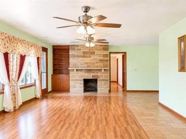 house with 4 bedroom, New Kensington PA DS103623698