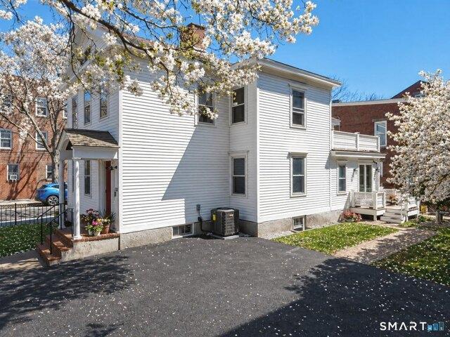 house with 4 bedroom, New Haven CT ES103189344