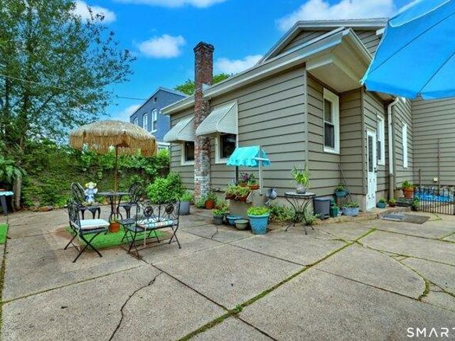house with 4 bedroom, New Haven CT ES104235643