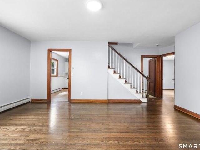 house with 4 bedroom, New Haven CT ES104264891