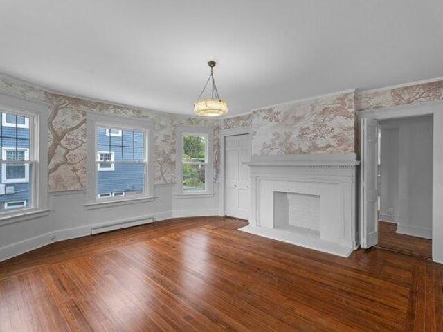 house with 4 bedroom, New Haven CT ES104329606