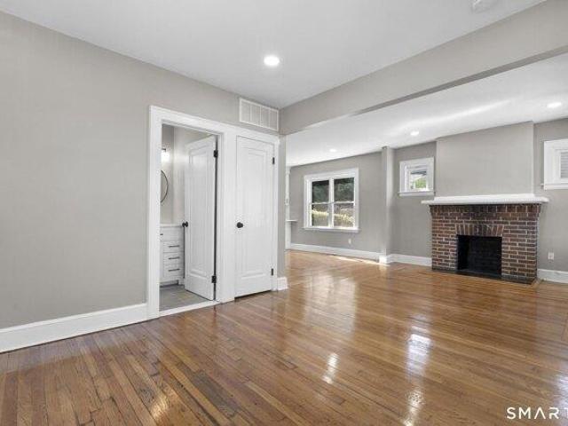 house with 4 bedroom, New Haven CT ES105140230