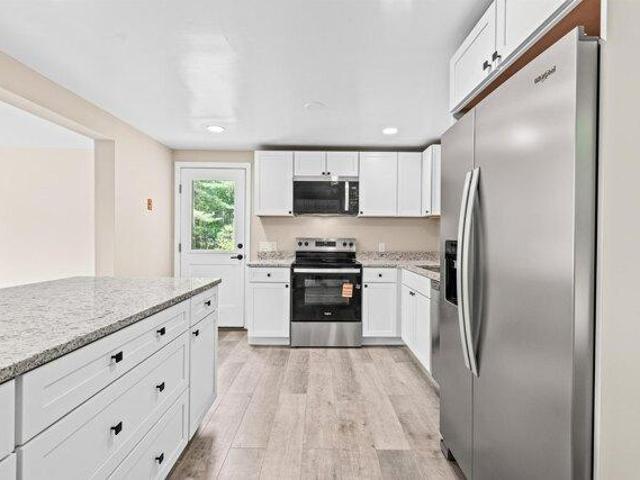 house with 4 bedroom, New Hampton NH ES104571604
