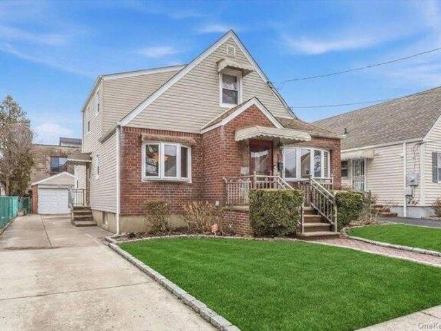 house with 4 bedroom, New Hyde Park NY DLS101800034