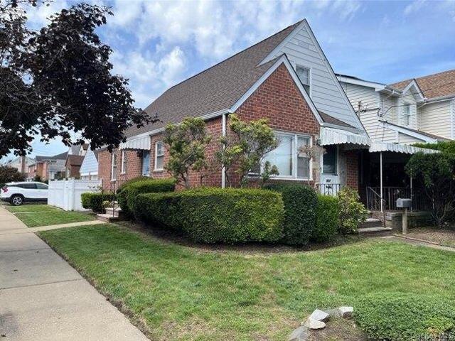 house with 4 bedroom, New Hyde Park NY DLS101802042