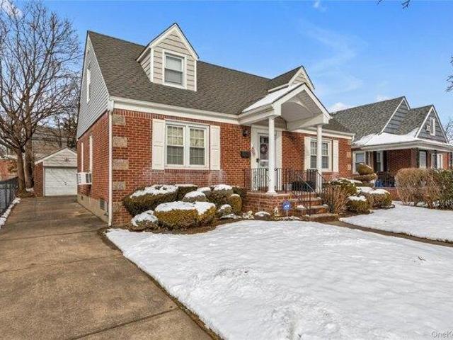 house with 4 bedroom, New Hyde Park NY DS102565963