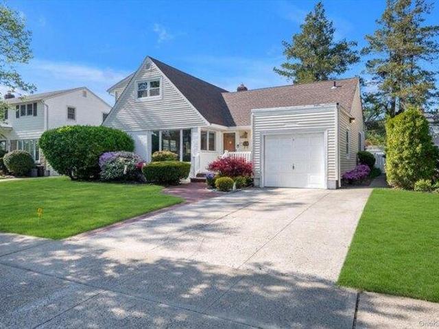 house with 4 bedroom, New Hyde Park NY DS102563739