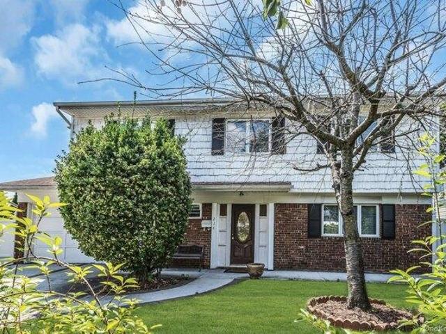 house with 4 bedroom, New Hyde Park NY ES104921602