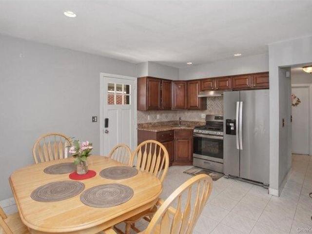 house with 4 bedroom, New Hyde Park NY ES105203724