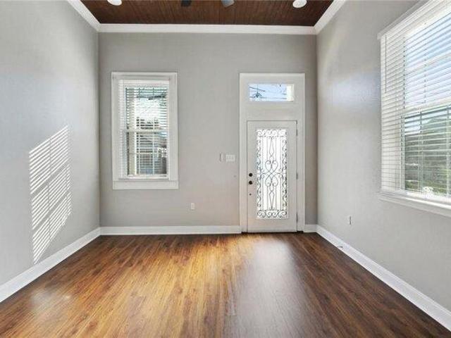 house with 4 bedroom, New Orleans LA ES103501580