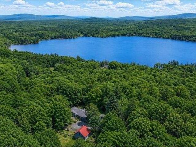house with 4 bedroom, New London NH DS104043660