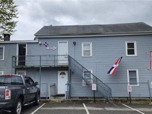 house with 4 bedroom, New London CT DLS102253967