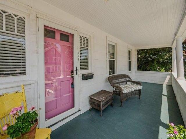house with 4 bedroom, New London CT DS104237515