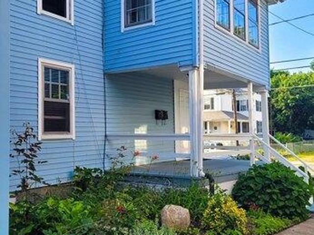 house with 4 bedroom, New London CT ES104920918