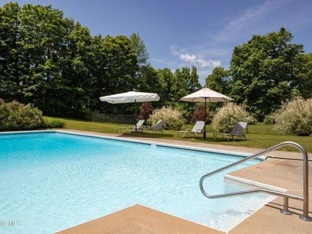 house with 4 bedroom, New Marlborough MA DS104329831