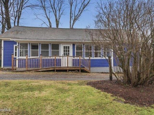 house with 4 bedroom, New Marlborough MA ES102859471