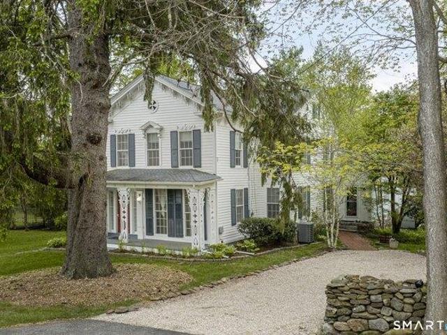 house with 4 bedroom, New Milford CT DLS102762145