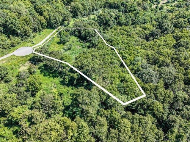 house with 4 bedroom, New Milford CT DLS102215258