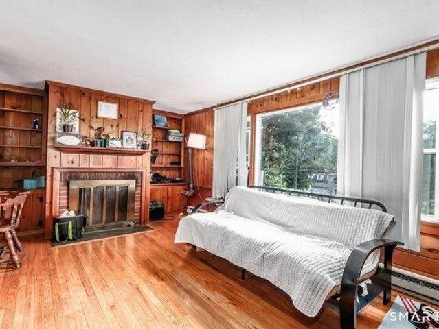 house with 4 bedroom, New Milford CT DS104190636