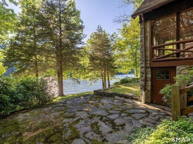 house with 4 bedroom, New Milford CT DS104265113