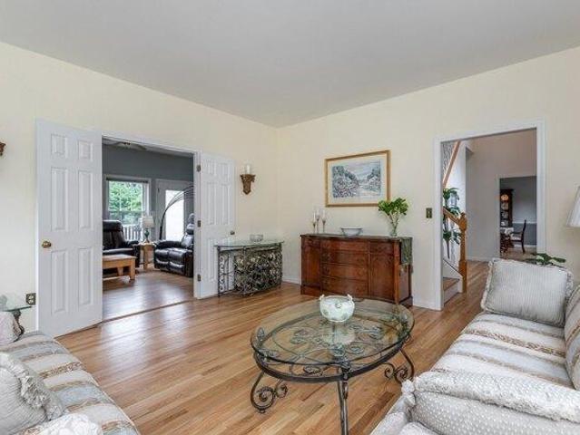 house with 4 bedroom, New Milford CT ES103436173