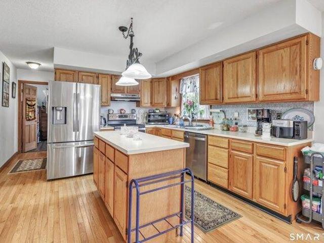 house with 4 bedroom, New Milford CT ES104149022