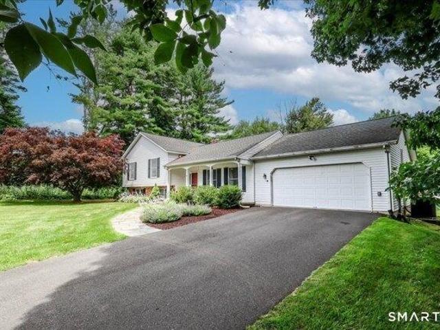 house with 4 bedroom, New Milford CT ES104112591
