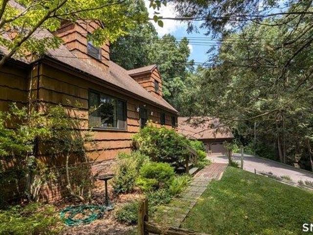 house with 4 bedroom, New Milford CT ES104266532