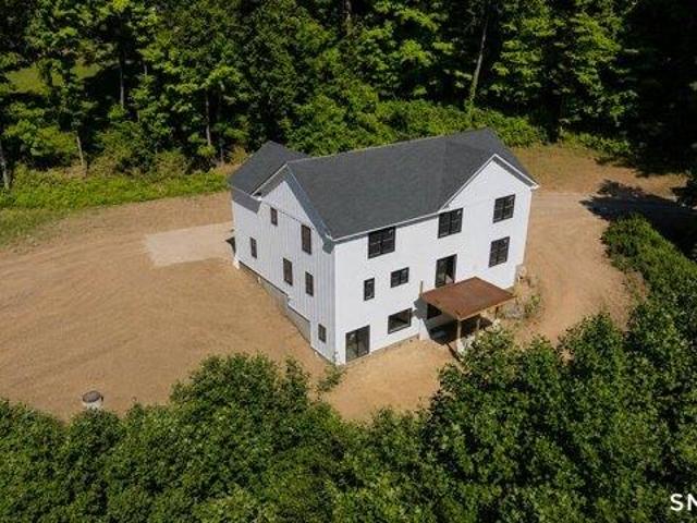 house with 4 bedroom, New Milford CT ES104514868