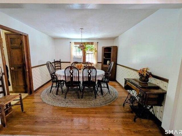 house with 4 bedroom, New Milford CT ES105192246