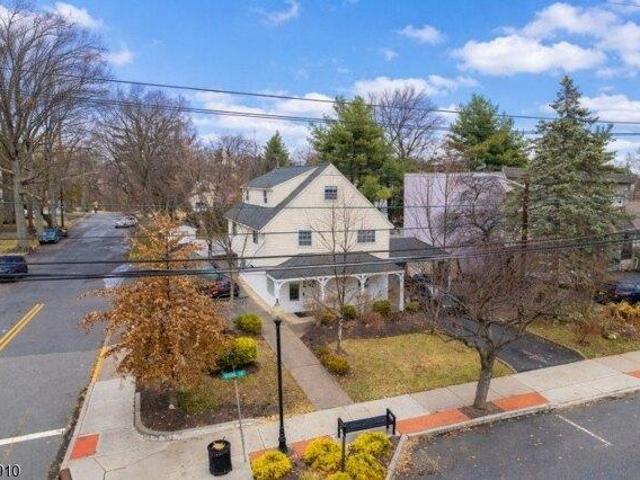 house with 4 bedroom, New Milford NJ DLS102561592