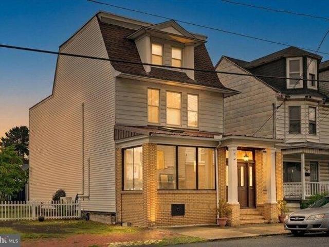 house with 4 bedroom, New Philadelphia PA DS103622733