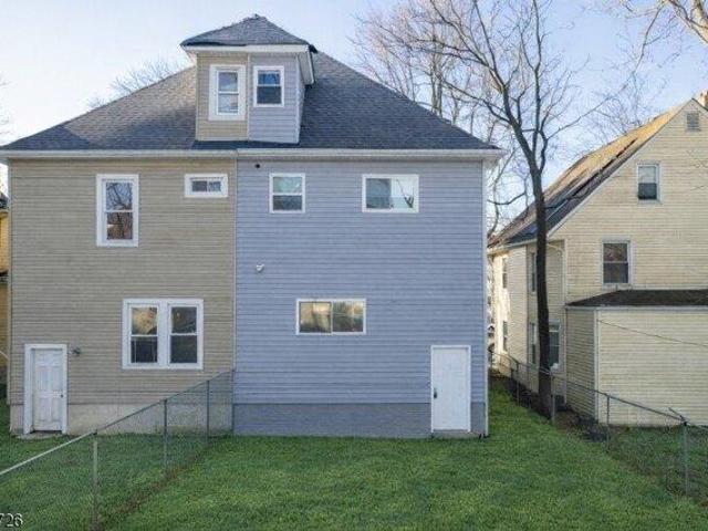 house with 4 bedroom, Newark NJ DLS102776806