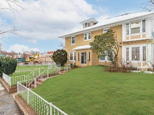 house with 4 bedroom, Newark NJ DS102584952