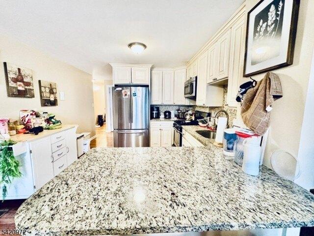 house with 4 bedroom, Newark NJ DS102256534