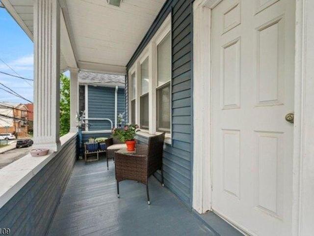 house with 4 bedroom, Newark NJ ES103188205