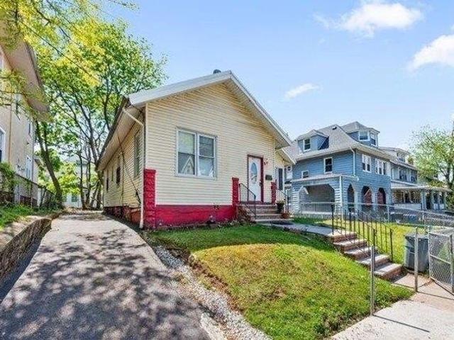 house with 4 bedroom, Newark NJ ES104150168