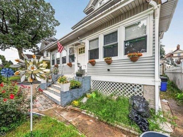 house with 4 bedroom, Newark NJ ES105497029