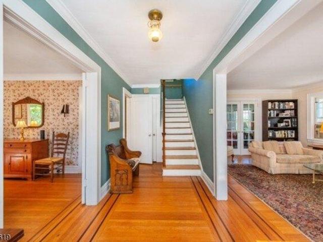 house with 4 bedroom, Newark NJ ES105125334