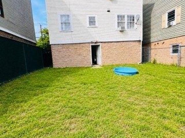 house with 4 bedroom, Newark NJ ES105202915