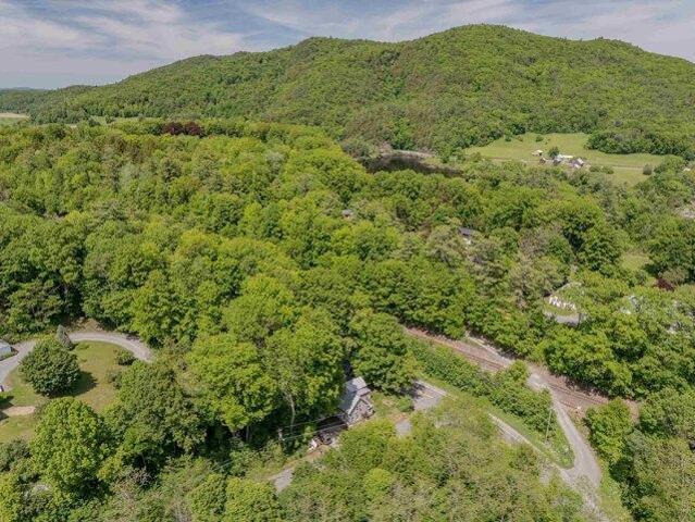 house with 4 bedroom, Newbury VT ES104075262
