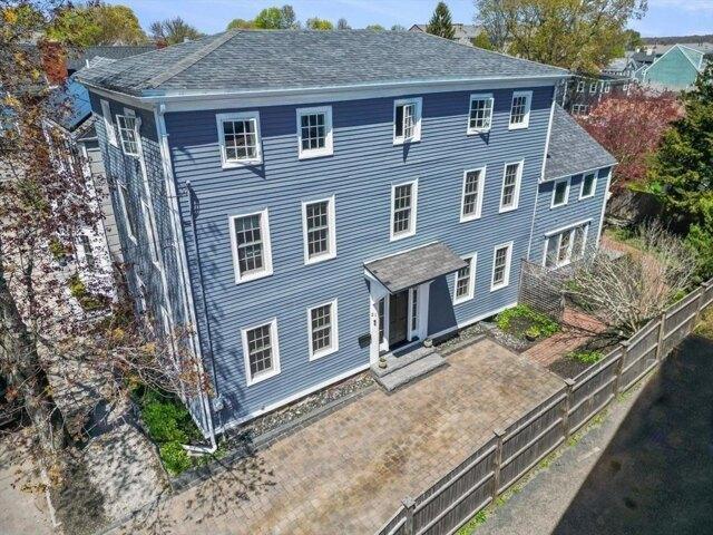 house with 4 bedroom, Newburyport MA ES103159189